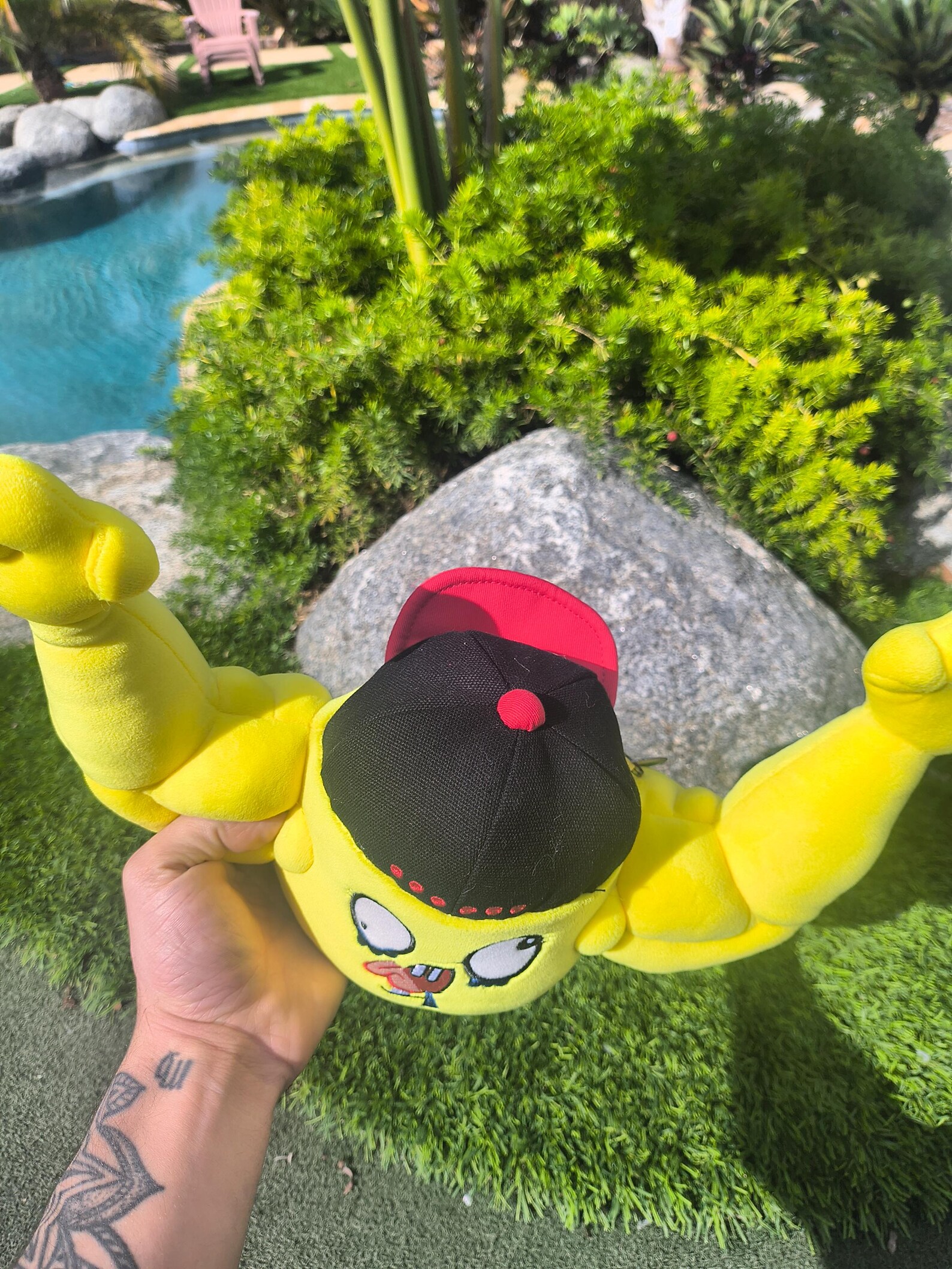 Official Muscle Head Plushie – Limited Edition Roblox Gaming Plush Toy ...