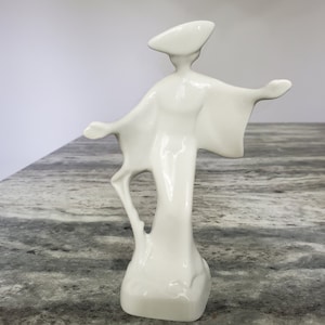 Vintage Geisha White Porcelain Figurine Dancing Geisha Figurine 6 1/4h ...
