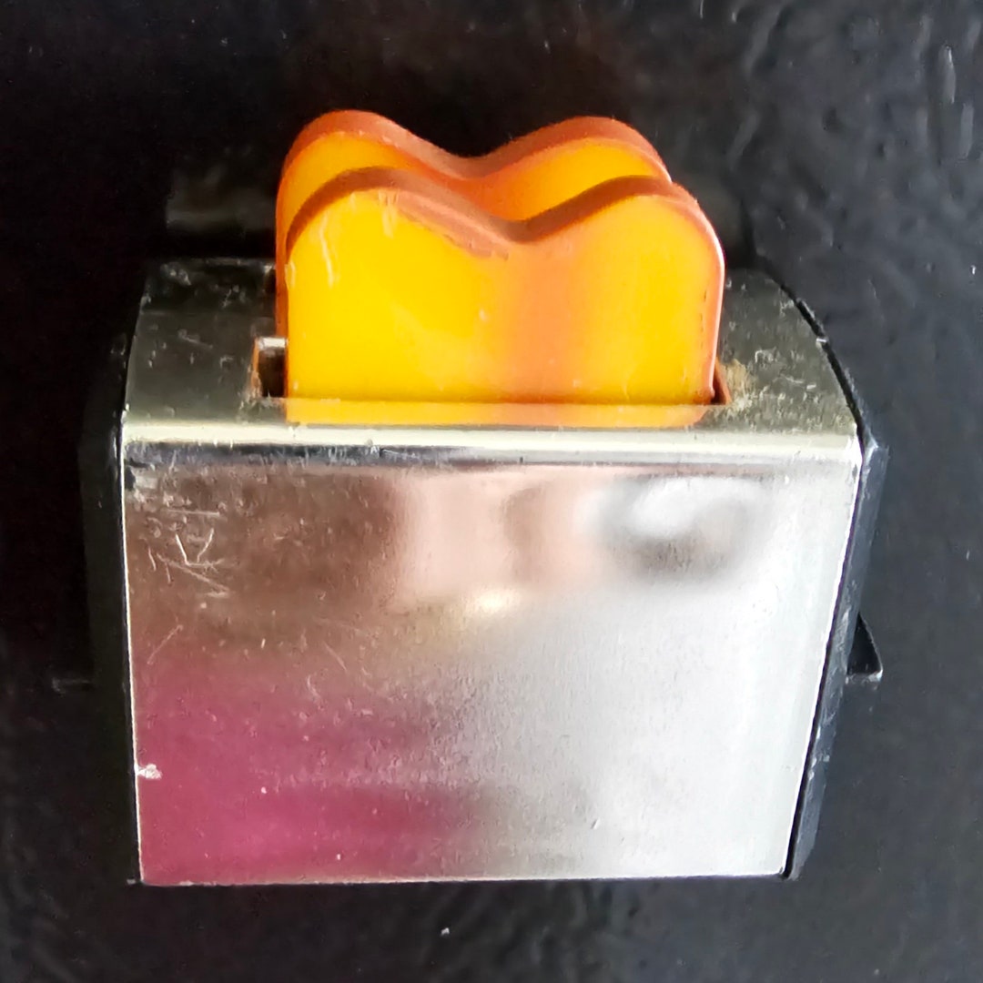 Vintage 1991 Miniature Toaster Fridge Magnet by Acme Collectable ...