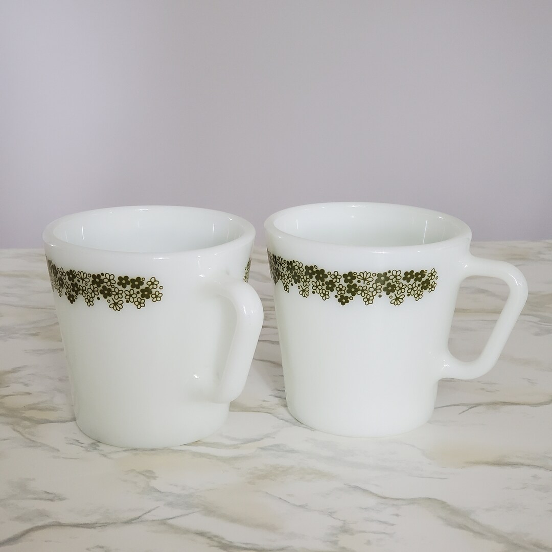 Vintage Pyrex Milk Glass Corelle Spring Blossom Crazy Daisy Coffee Mugs ...