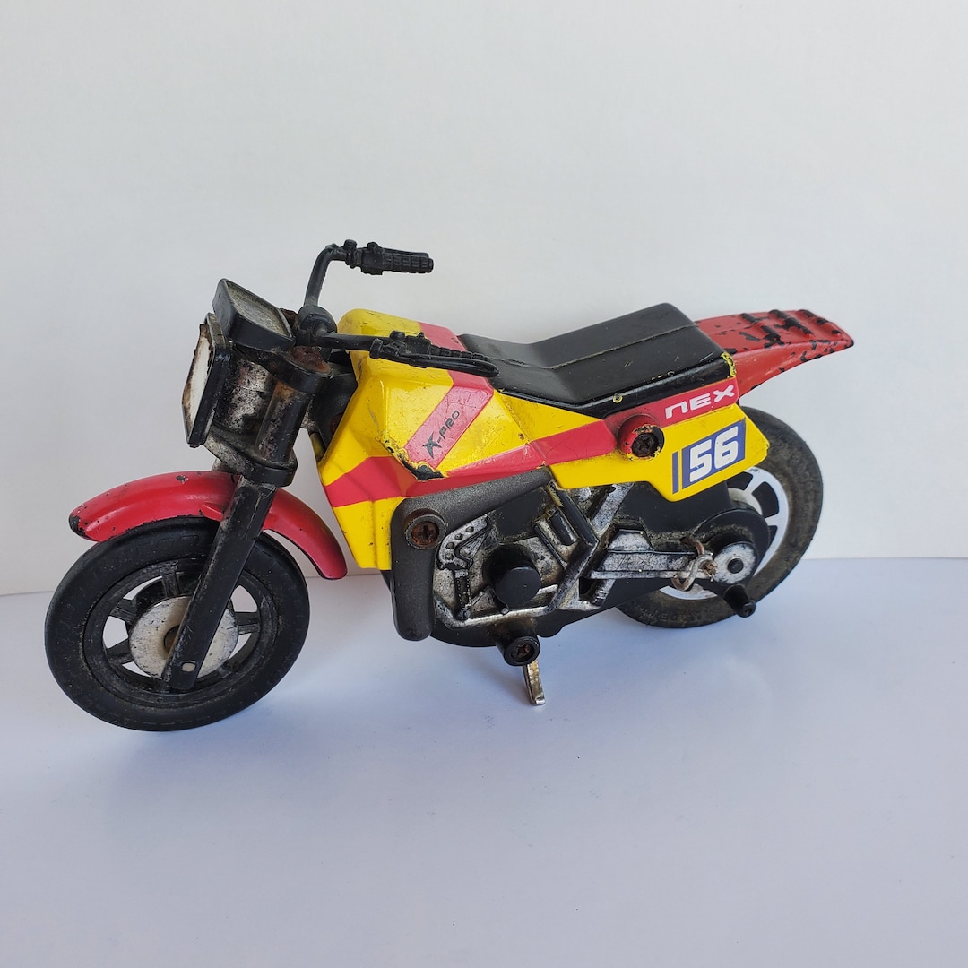 Lanard Stunt Cycle 800SS Pull String Friction Motorcycle Dirt Bike Toy ...