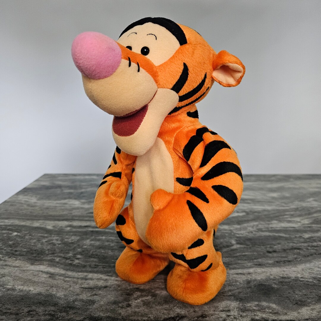1998 Mattel Disney Bouncing Talking Tigger 11 Plush Toy Winnie the Pooh ...
