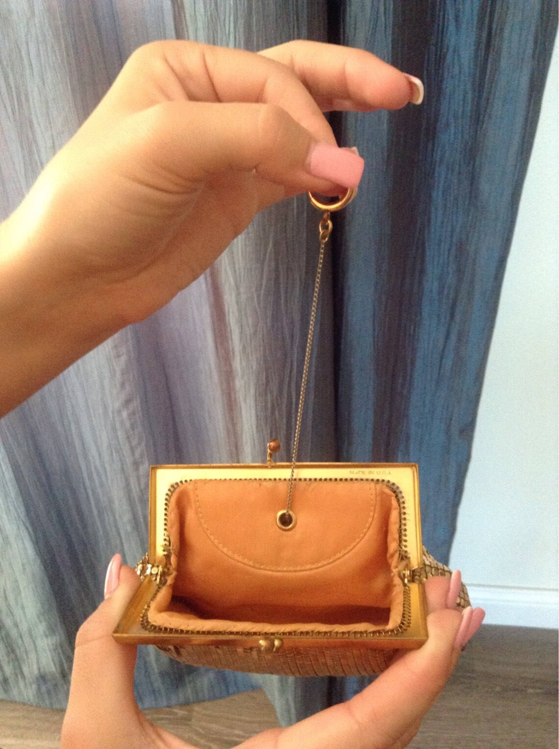 Antique Whiting and Davis Gold Mesh Clasp Bag Wih Internal Key Chain 4x ...