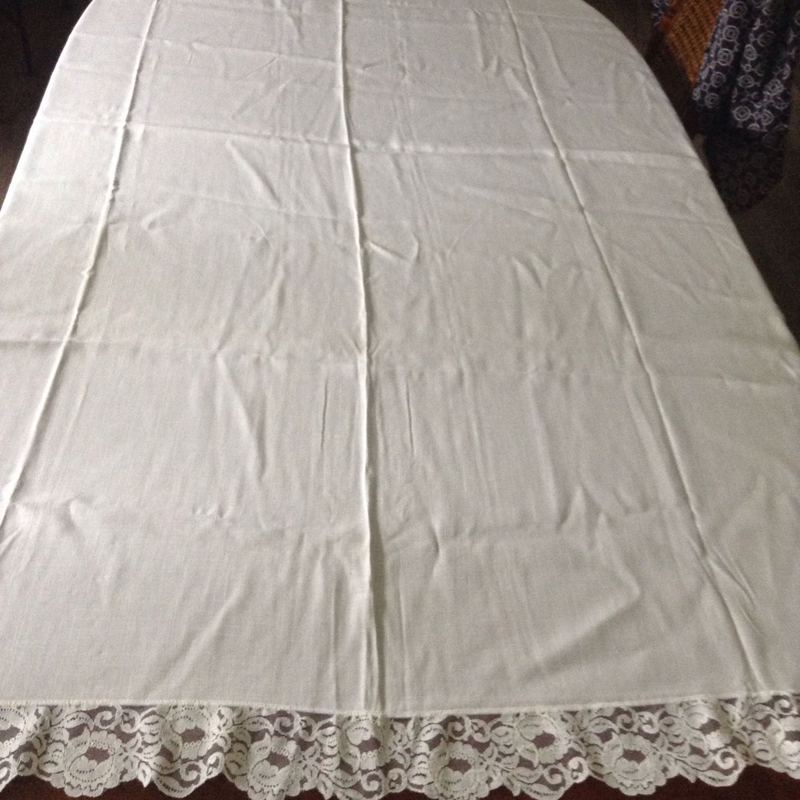 Lovely White 88 and 1/4" X 56 " Linen and Lace Tablecoth - Etsy