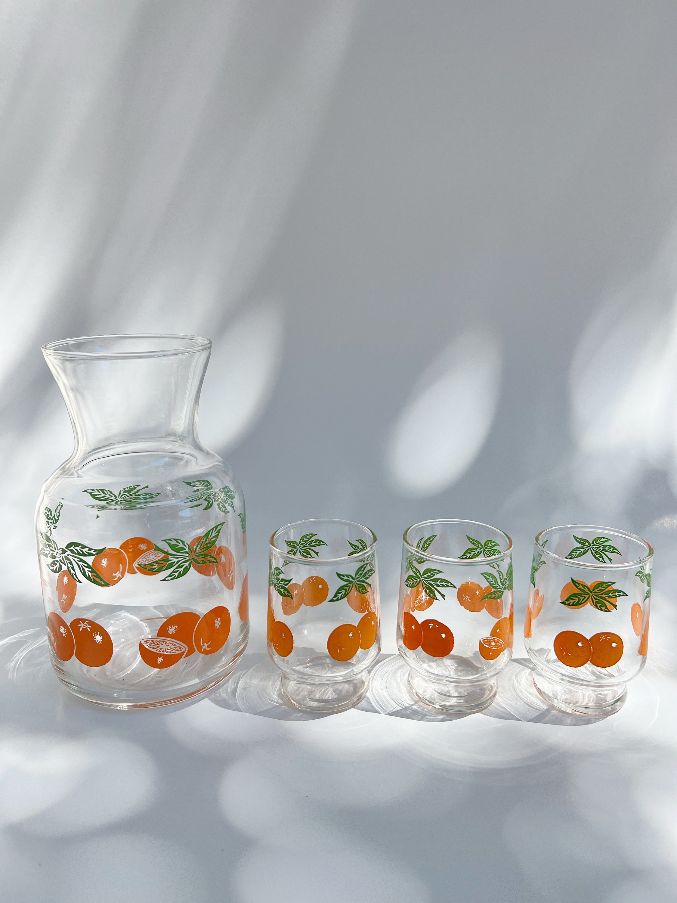 1950s Orange Juice Carafe With Three Juice Glasses by Anchor Hocking ...