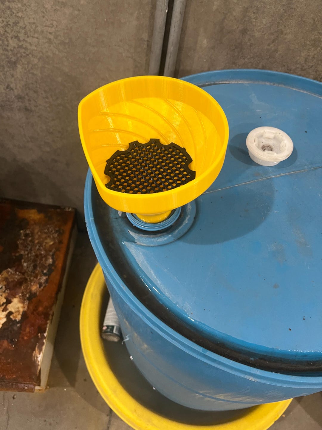 55-gallon Drum Threaded Funnel – Secure & Easy Liquid Transfer! - Etsy
