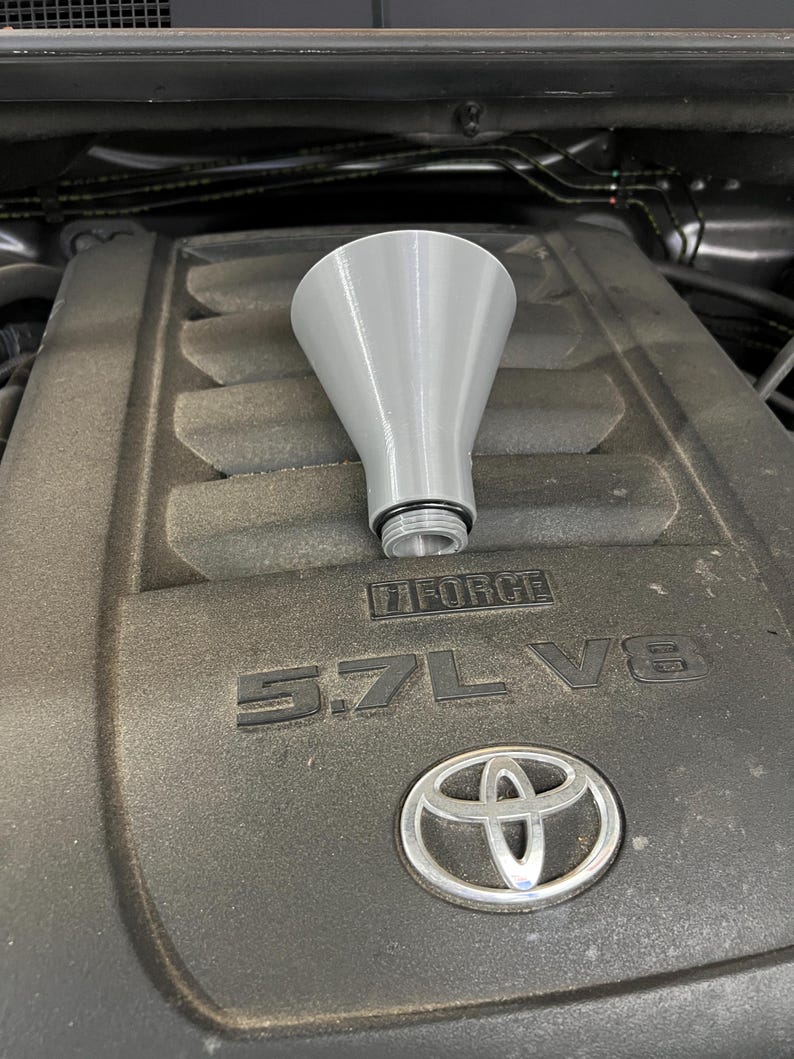 Engine Oil Funnel for Toyota, Lexus & Scion – No-mess Threaded Design ...