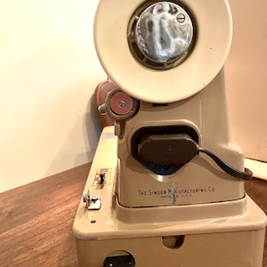 Vintage Singer Sewing Machine Model 404 With Case & Pedal Working ...