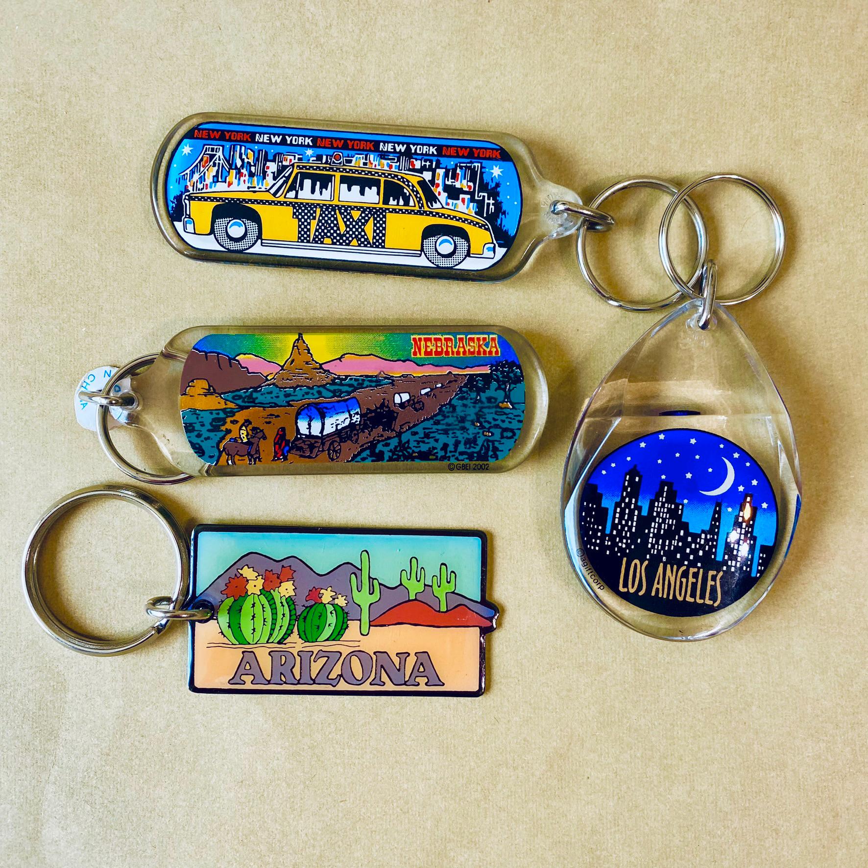 Choice Vintage US State Souvenir Keychains, Retro Acrylic & Metal Fun ...