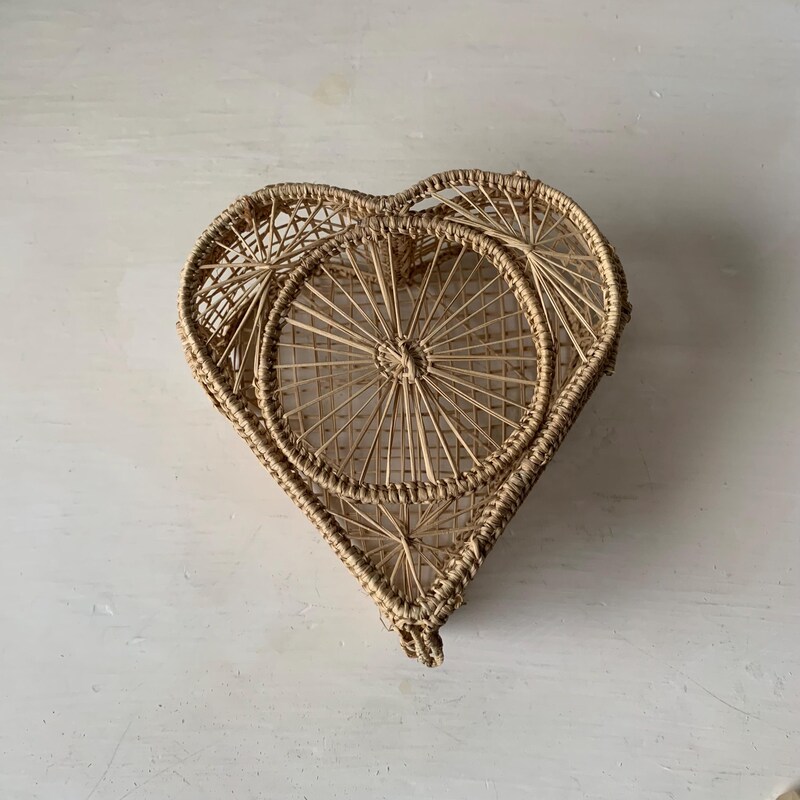 Wire Heart Basket - Etsy