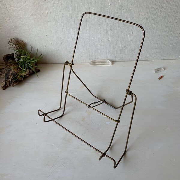 Wire Easel - Etsy
