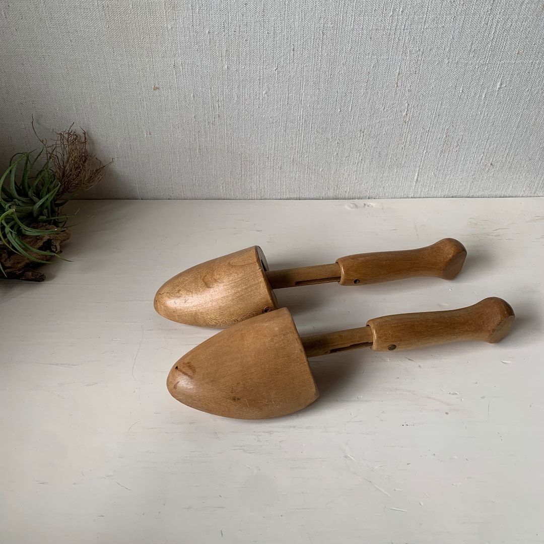 Vintage Wooden Shoe Tree Pair 1920s Wood Shoe Forms Shoes Trees Vintage ...