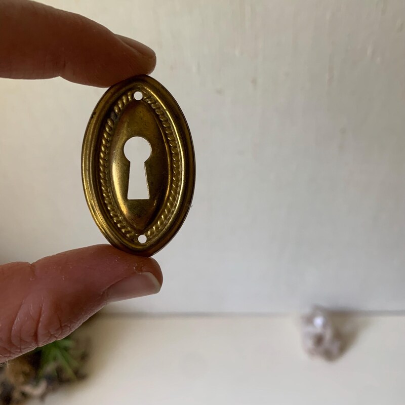 Keyhole Plates - Etsy
