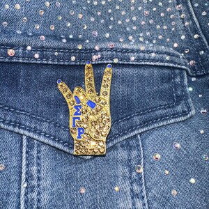 Sigma Gamma Rho Hand Sign Brooch - Etsy