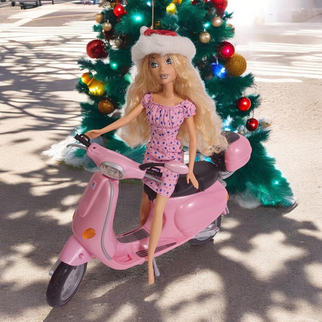 BARBIE PINK Vespa Scooter 2002 & Barbie My Scene Kennedy Doll 1999 - Etsy