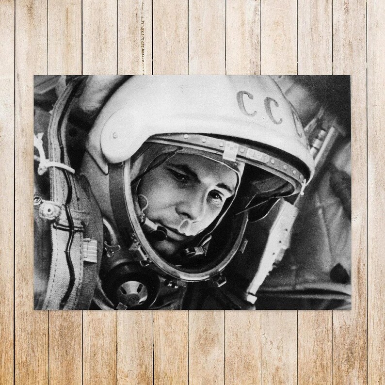 Photo of Yuri Gagarin Yuri Gagarin Soviet Cosmonaut Yuri Gagarin Print Yuri Gagarin Canvas ...