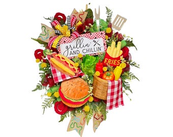 Barbecue Summer Wreath, BBQ Cookout Wreath, Grillin’ and Chillin ...