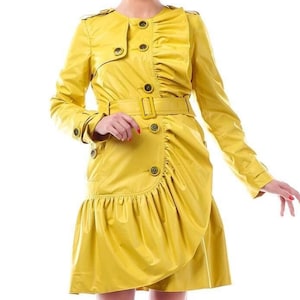 Retro Ruffled Coat Feminine Style Frill Raincoat Плащ В-947 Art.102008 ...