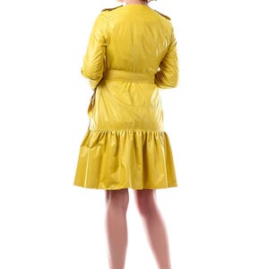 Retro Ruffled Coat Feminine Style Frill Raincoat Плащ В-947 Art.102008 ...