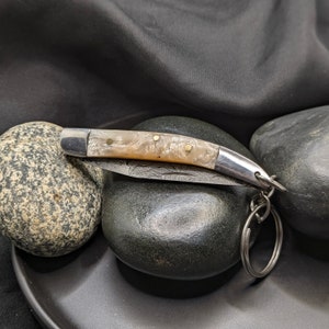 Handmade Damascus Knife Keychain, Damascus Steel Pocket Knives, Metal ...