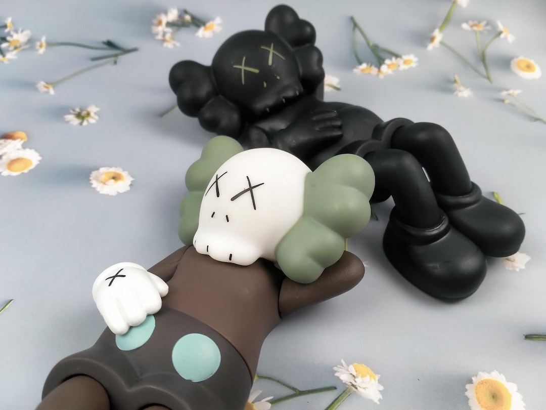 KAWS Doll Statue-kaws Fashion Doll-kaws Modern Art Decoration-a Must ...