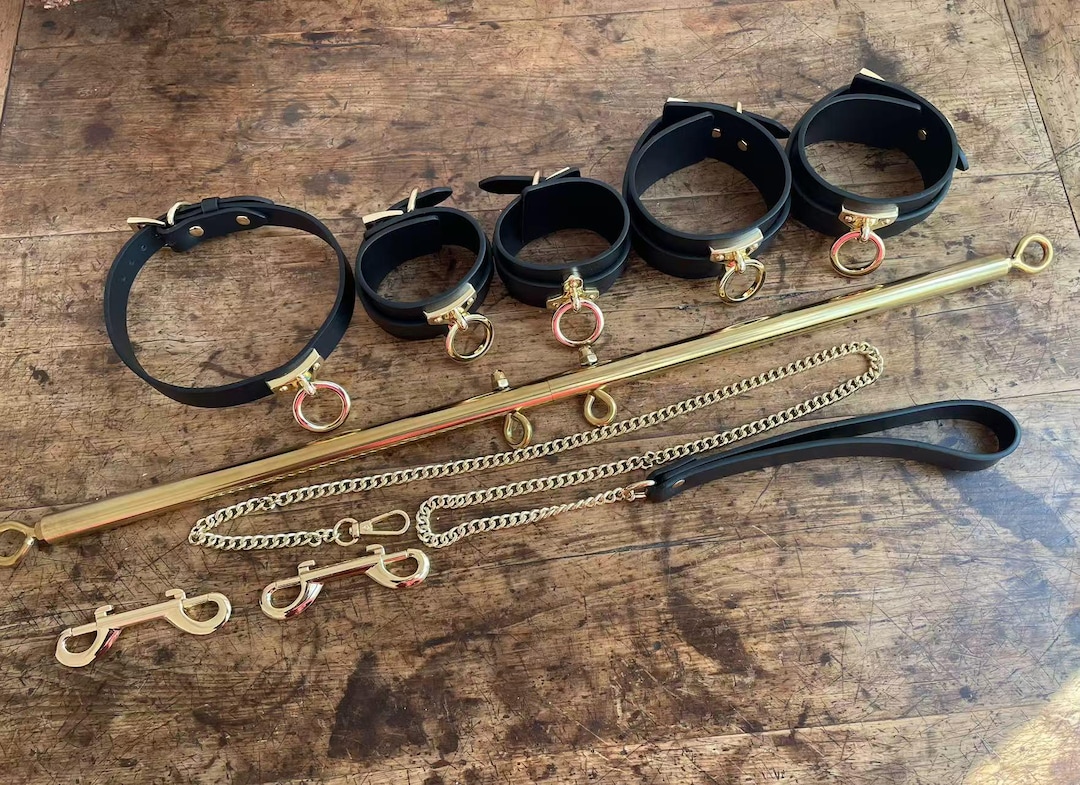 BDSM Leather Restraint Set With Collar Leash, Wrist & Ankle Cuffs, Bondage Spreader Bar - Etsy