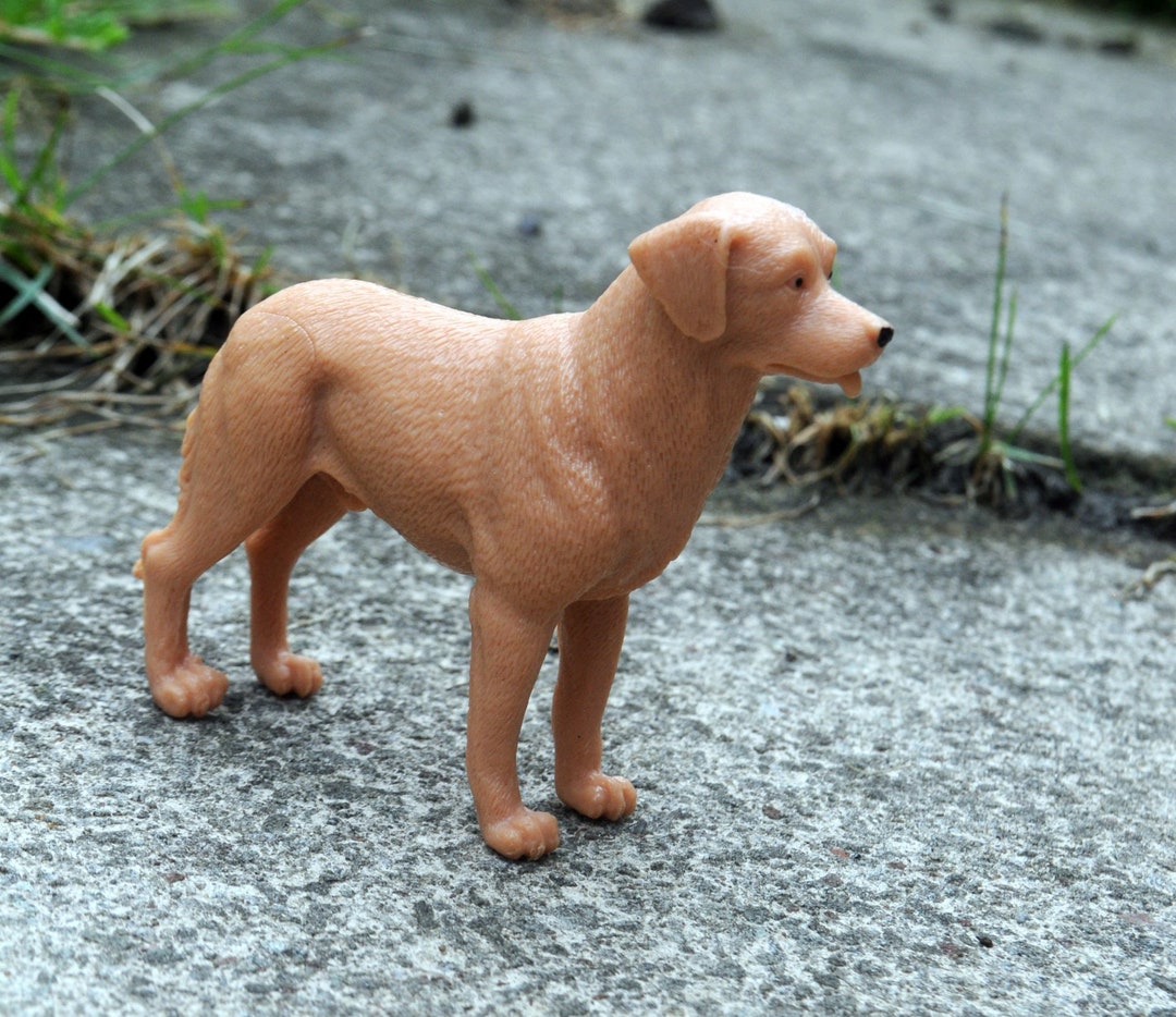 Dollhouse Scale Yellow Lab Figurine Figure / Miniature / Mini Plastic ...