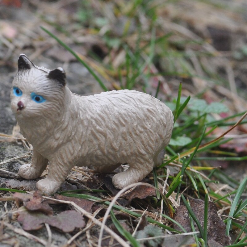 Miniature Cat Figurine - Etsy