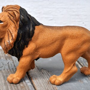 Safari #290229c Male Lion (standing) - Realistic Miniature for Diorama ...