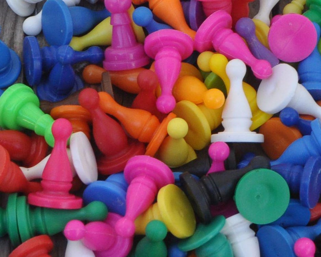 HUGE LOT of Plastic Game Pieces - Bowling-pin Style - Replacements ...