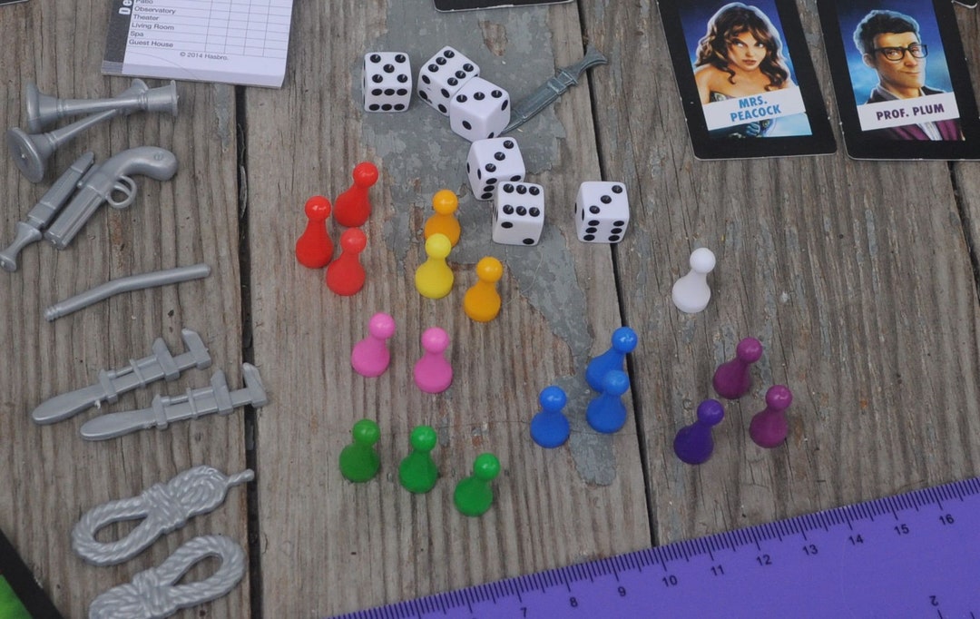 Large Lot of MINIATURE Plastic Game Pieces Clue / Cluedo Replacements ...