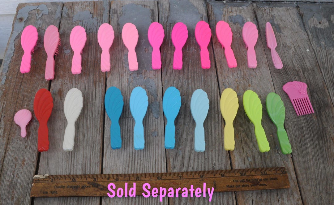 Vintage 1980s / 1990s Barbie Brushes & Combs - Mattel - for Collecting ...