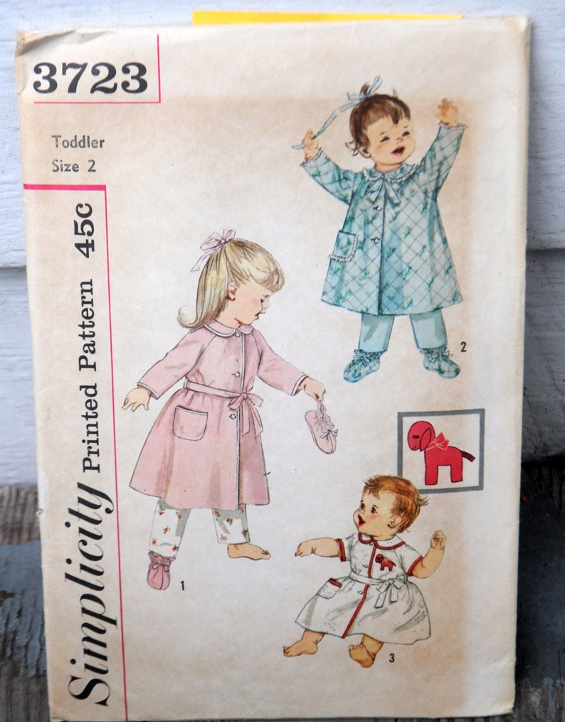 Simplicity 3723 - Cute DIY Toddler's Robe & Booties - Lamb Transfer ...