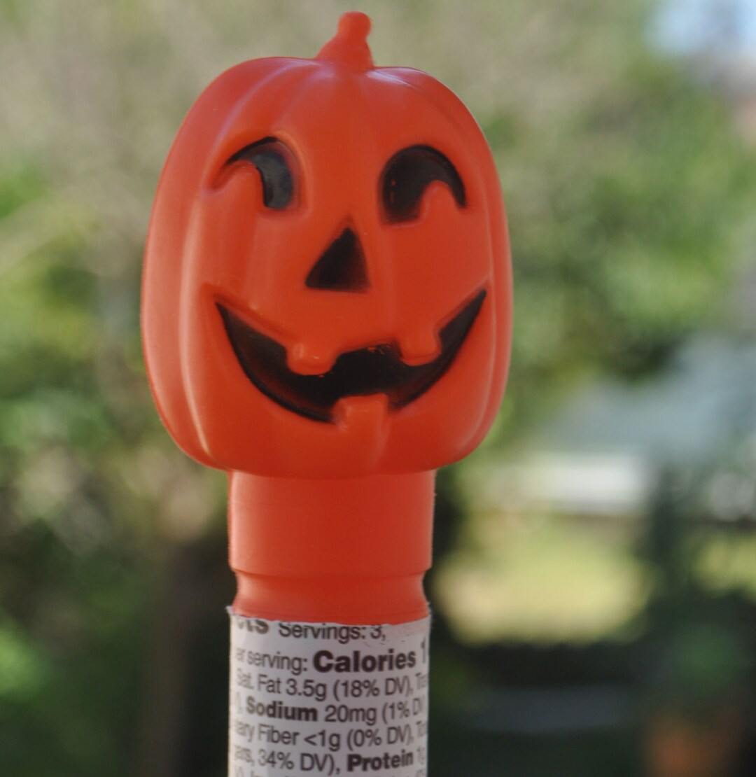 Vintage Jack-o-lantern / Pumpkin Topper - 1970s - Halloween / Spooky ...