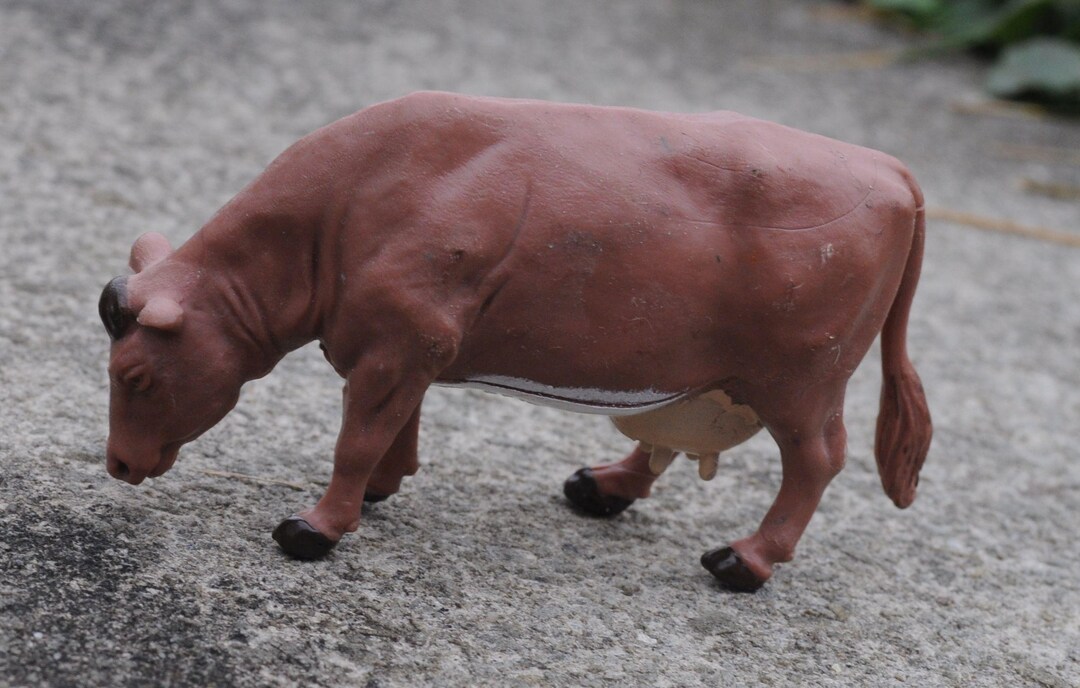 Vintage Britain's Plastic Cows & Bull - Vintage 1970s - Figurine ...