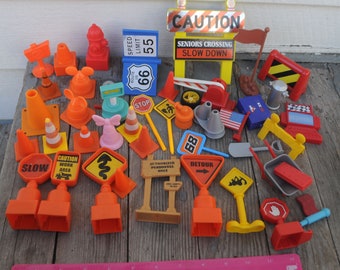 Miniature Road & Traffic Signs for Model Train, Model Car, Display ...