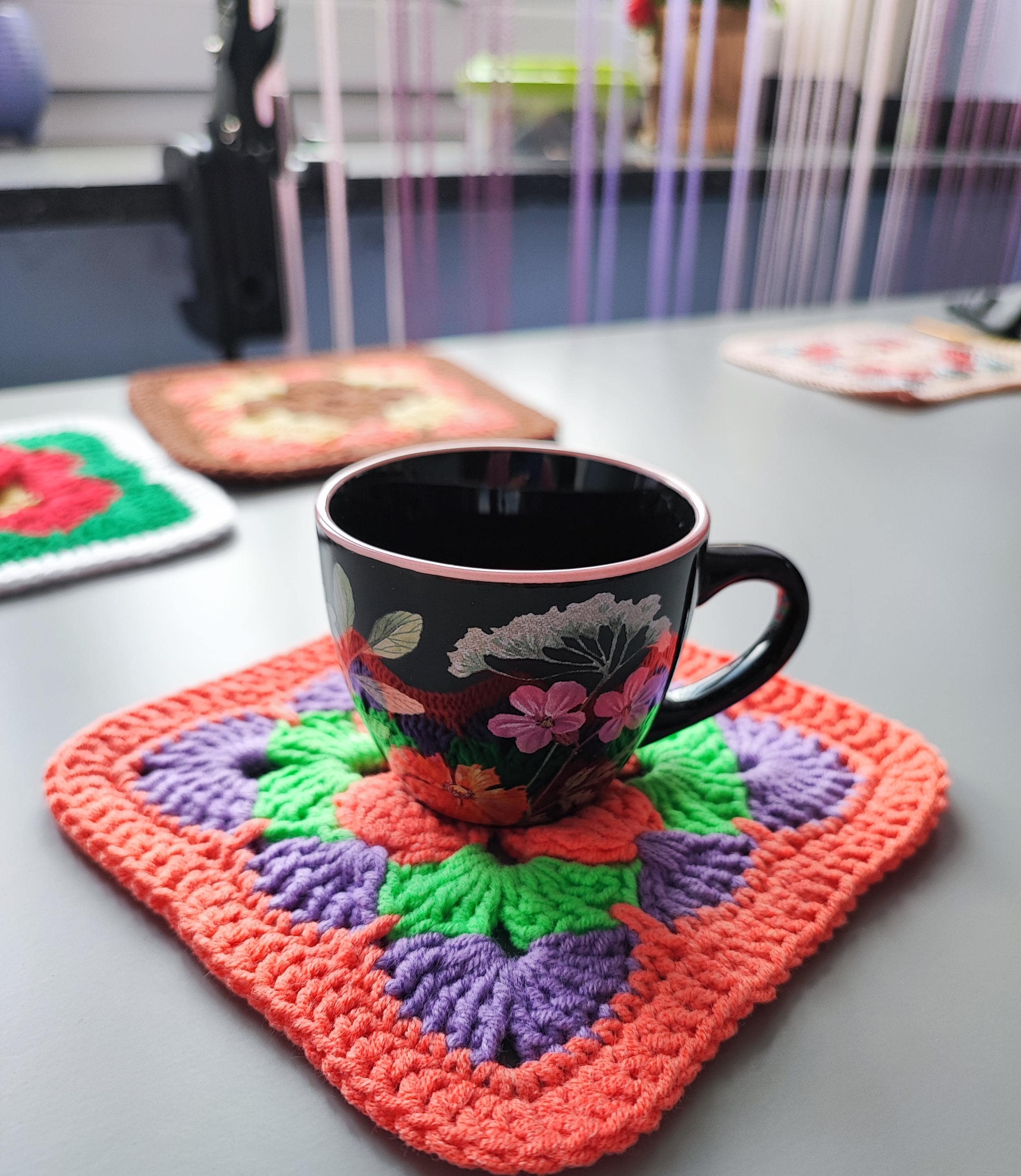 Video Tutorial - Easy Granny Square Crochet Pattern,three-color Granny ...