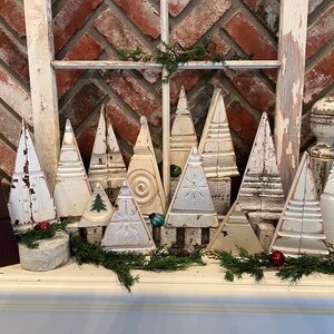 Rustic Farmhouse Vintage Wood Christmas Trees, Chippy Paint Trees ...