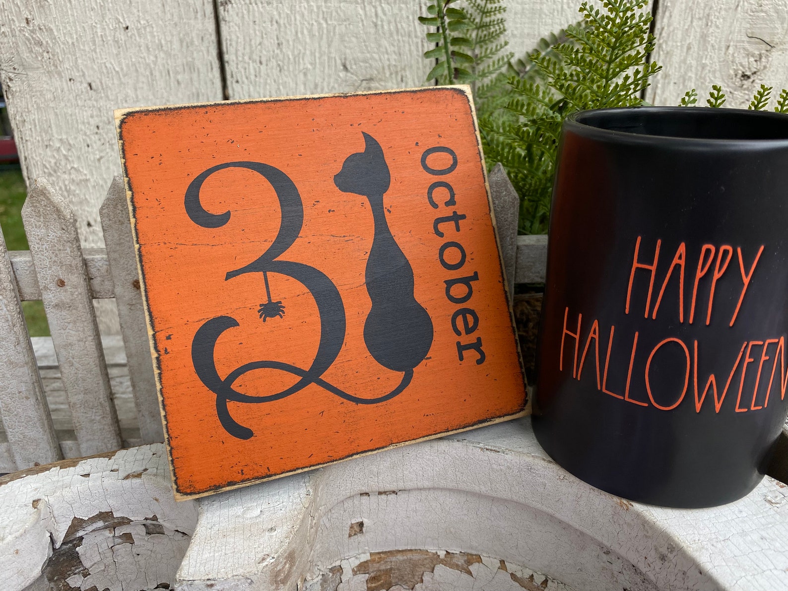 Distressed Mini Halloween Sign, Halloween Tiered Tray Decoration (5 ...