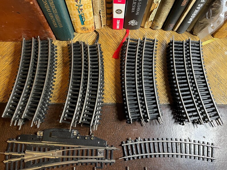 Vintage Piko Junior Model Railway Track Set. Electric Toy Railway ...