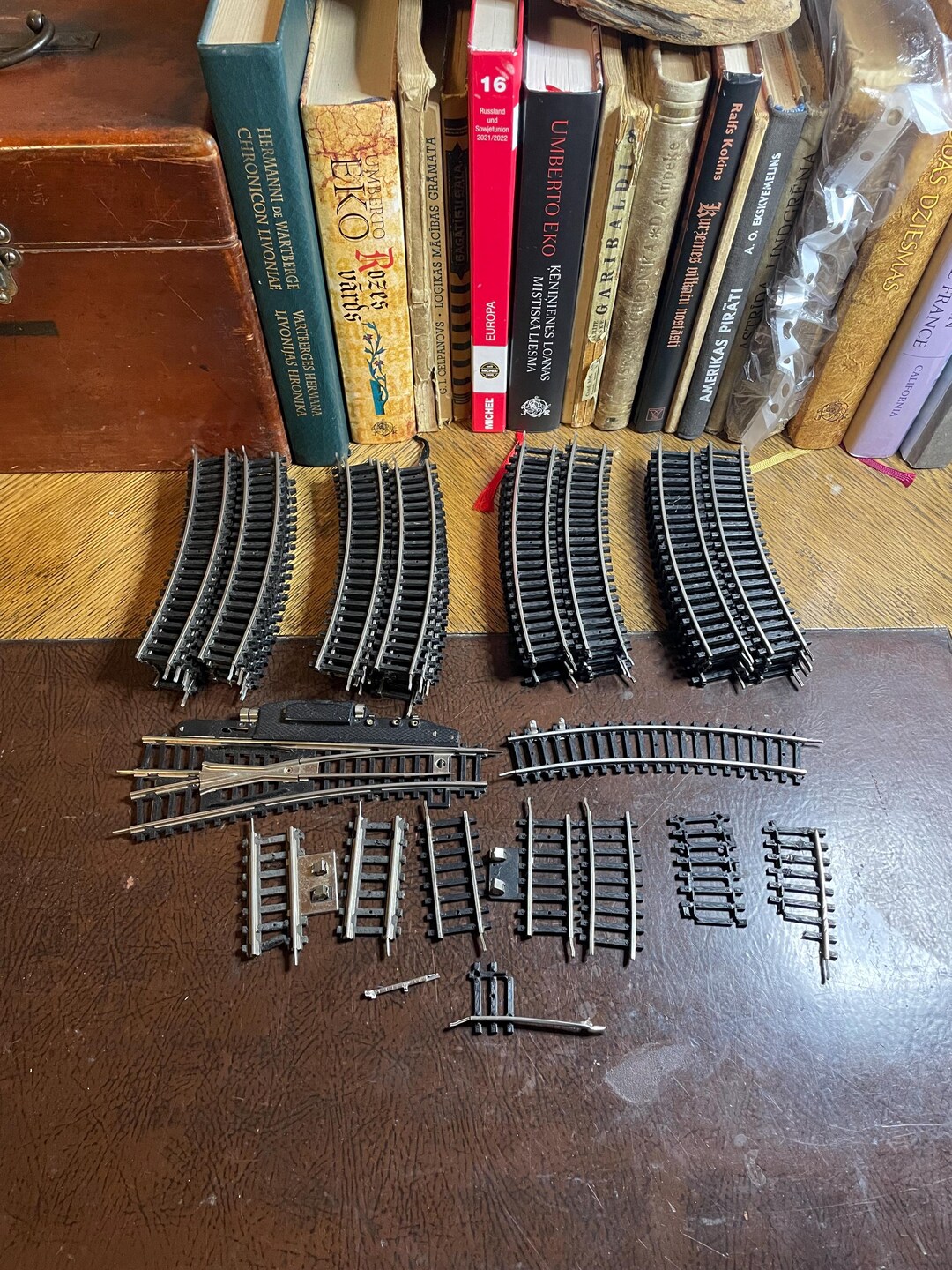 Vintage Piko Junior Model Railway Track Set. Electric Toy Railway ...