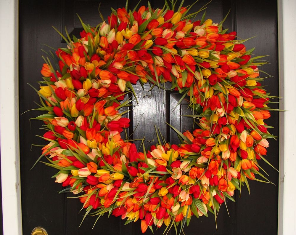 Mini Tulip Spring Wreath- 28 inch Tulip Wreath- Spring Wreath for Door