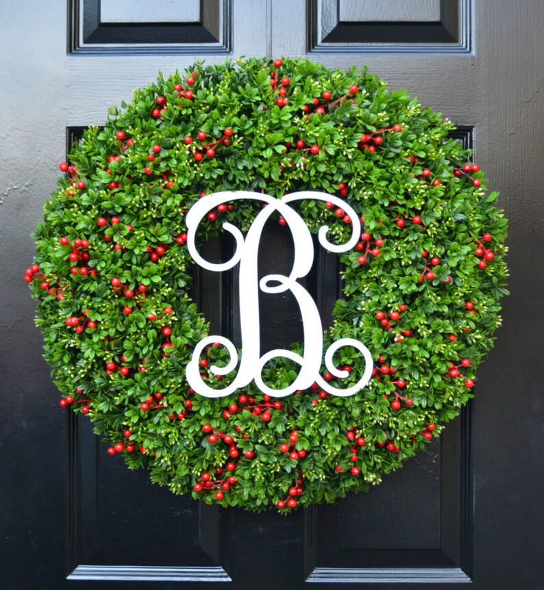 Berry Boxwood Monogram Christmas Wreath Holiday Monogram - Etsy