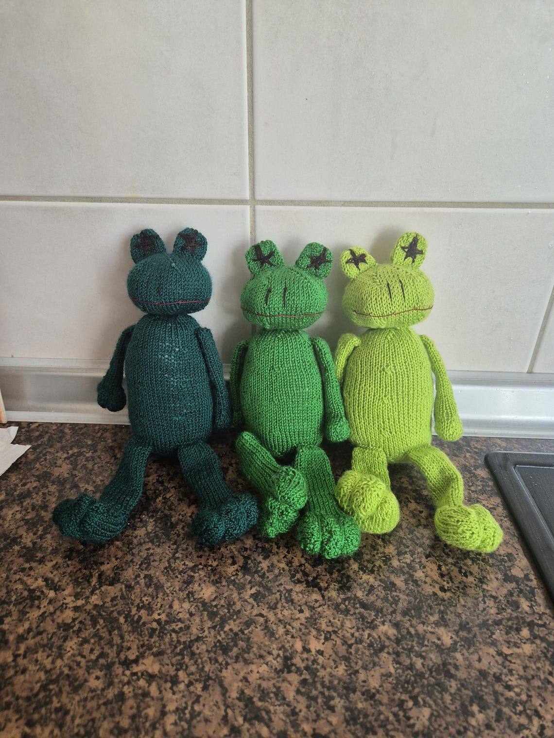 Small Knitted Frog - Etsy