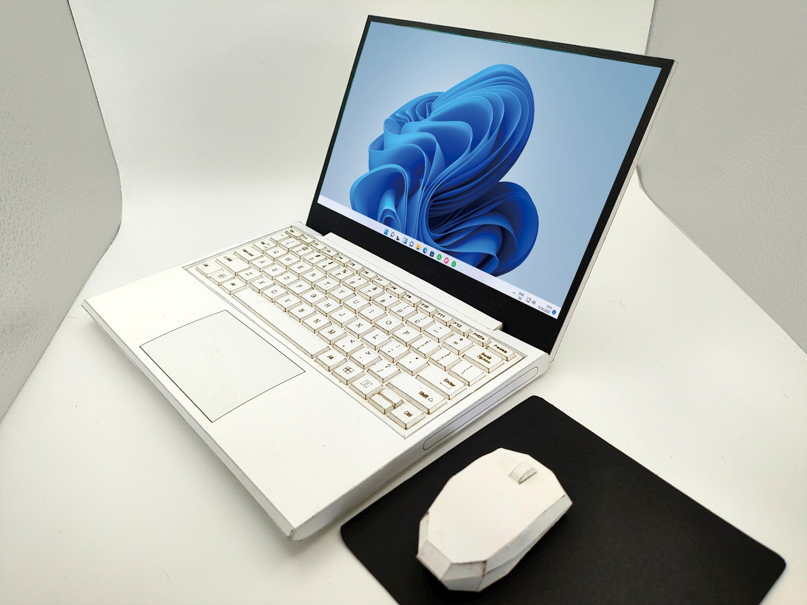 Papercraft Laptop, Computer, Papercraft Pc, PDF, SVG, File for Print ...