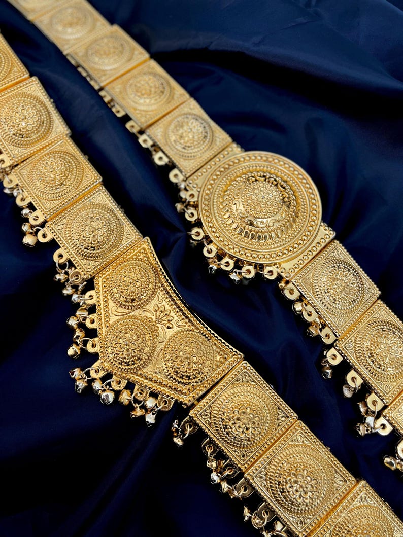 Gold Toned Indian Bridal Hip Belt: Vaddanam Oddiyanam With Hanging ...