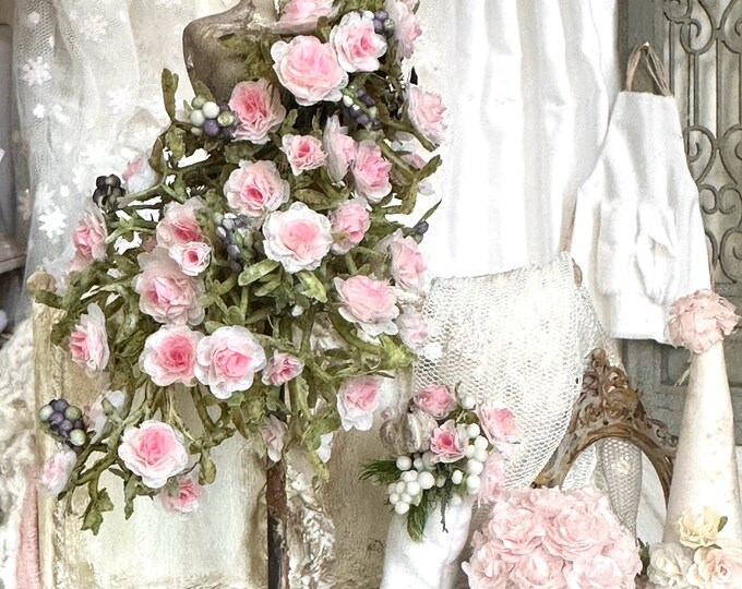 Shabby Chic Dress Form Mannequin Covered in Roses - Etsy