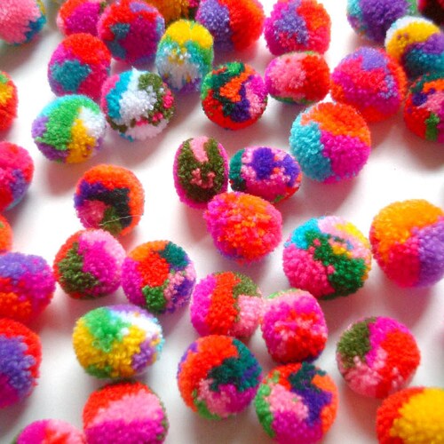 Mini Mix Yarn Pom Poms Miniature Party Pom Pompom | Etsy