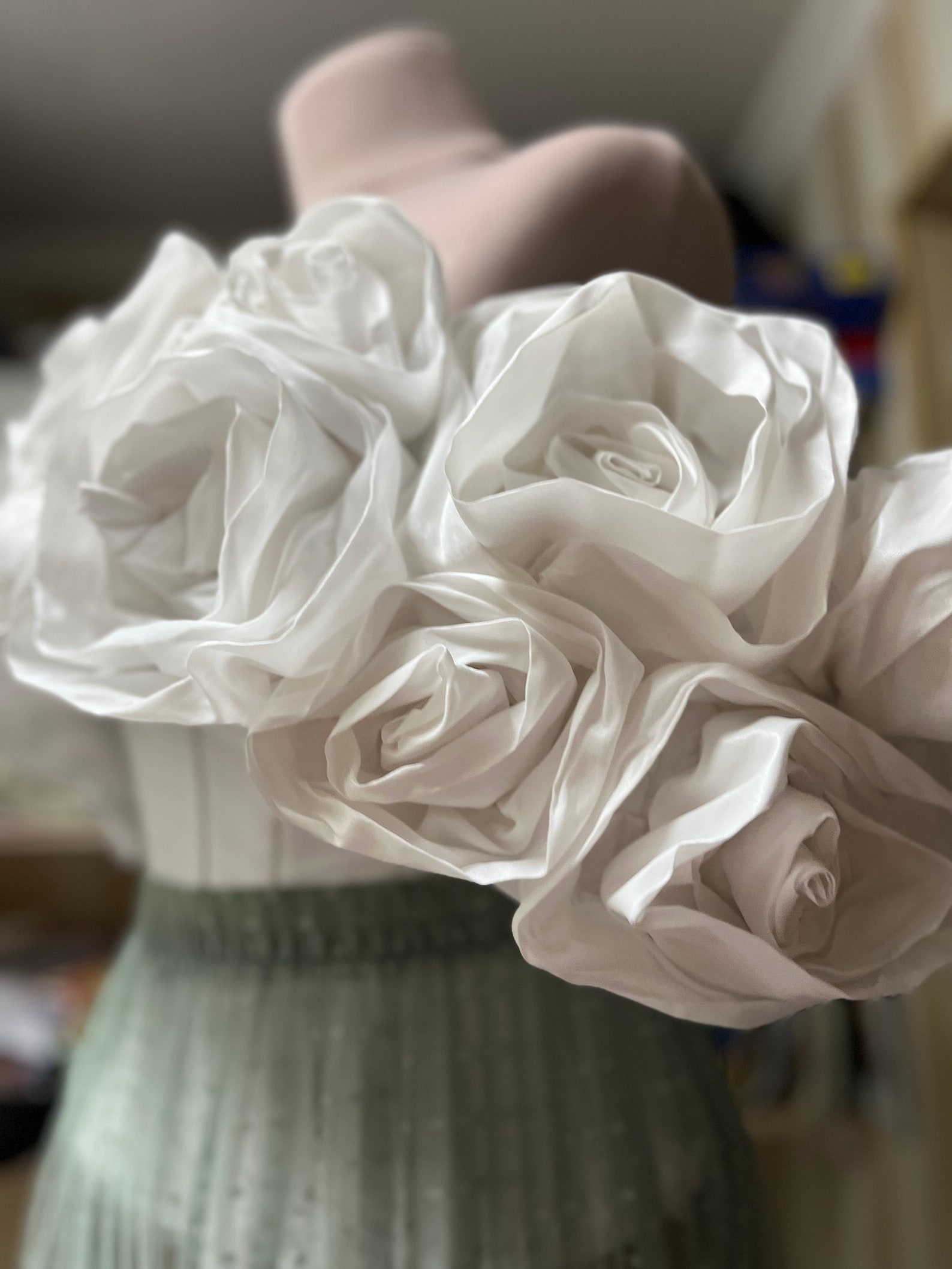 White Wedding Cape With Roses,3d Roses, Shoulder Decoration,wedding ...