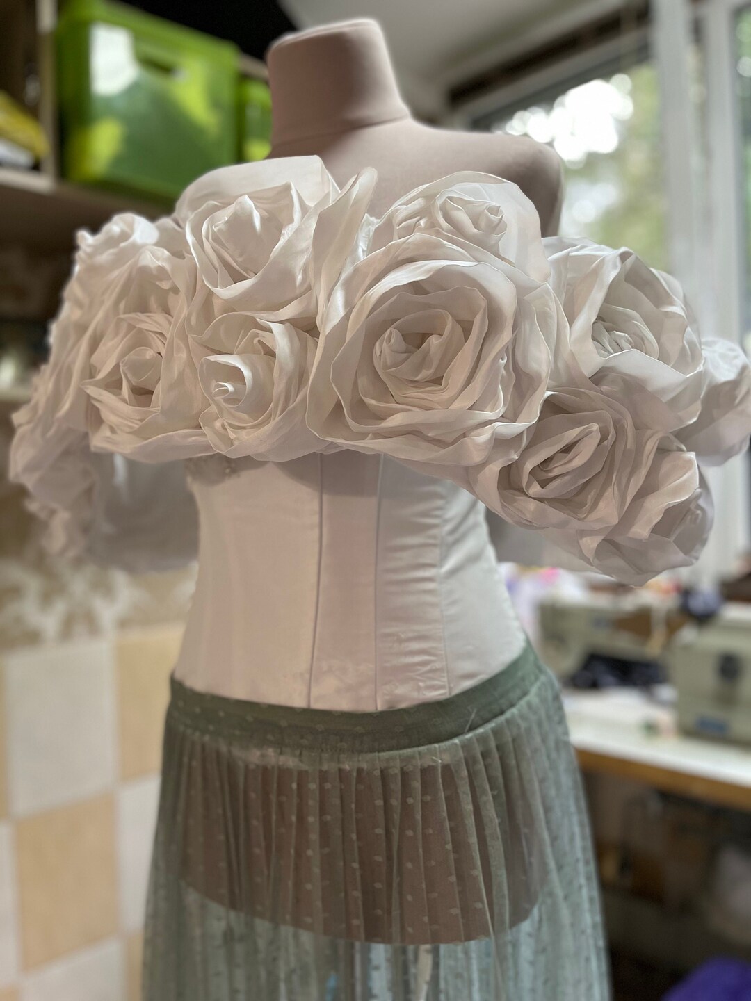 White Wedding Cape With Roses,3d Roses, Shoulder Decoration,wedding ...